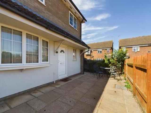Lavender Close, Aylesbury, 2 Bedroom Cluster