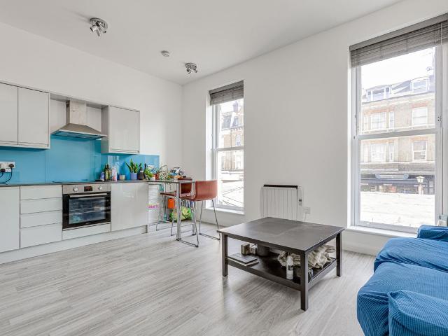 Lavender Hill, Clapham Junction SW11, 1 bed flat to rent, £2,000 pcm | PrimeLocation
