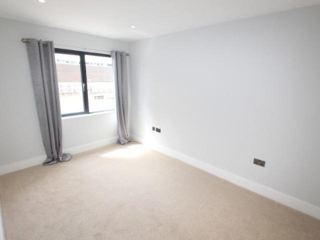 Lavender Park Road, West Byfleet 1 bedroomProperty for lettings Seymours