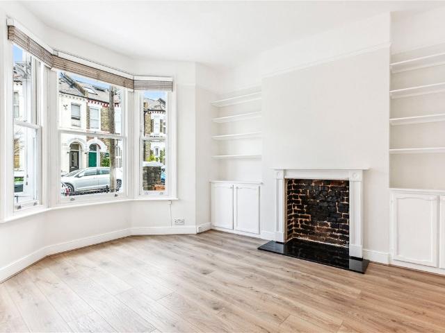 Lavender Sweep SW11, 2 bed property to rent, £3,250 pcm | PrimeLocation