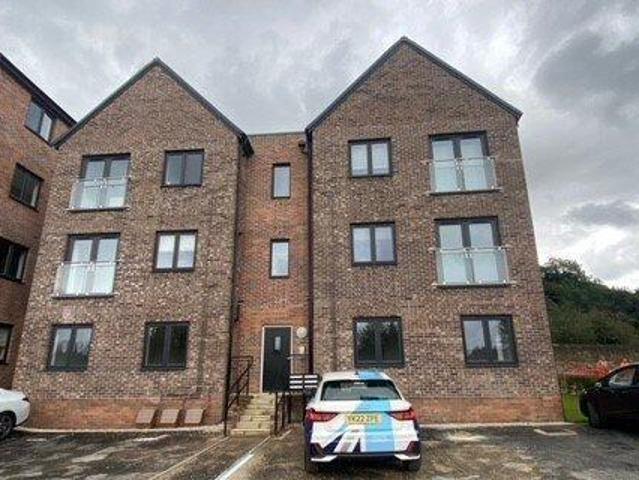 Laver Drive, Chesterfield, 2 Bedroom Flat