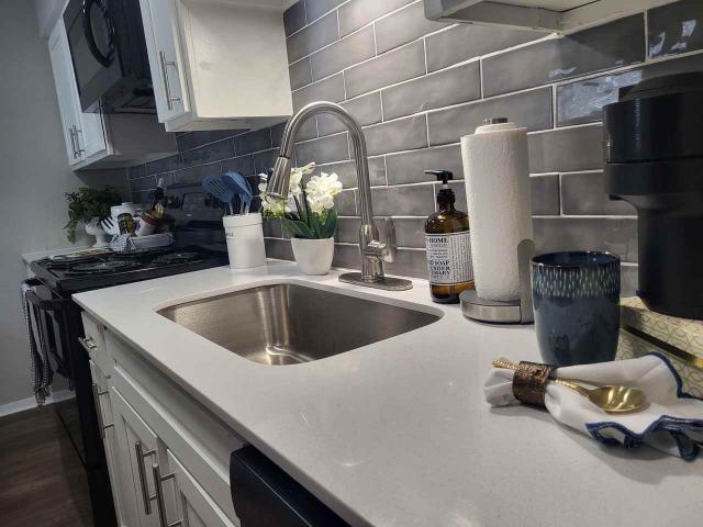 Lavera at Lake Highlands 1 Bedroom Apartment for Rent at 9842 Audelia Rd, Dallas, TX 75238 Lake Highlands