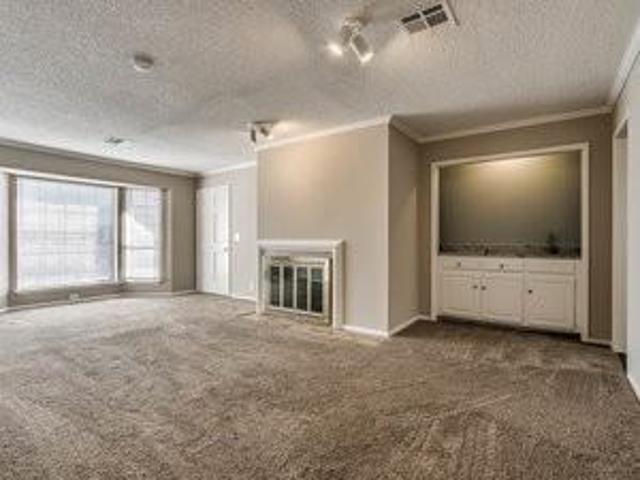 LaVilla 3 Bedroom Apartment for Rent at 6305 N Villa Ave, Oklahoma City, OK 73112