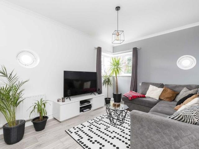 Lavington Close, E9, London