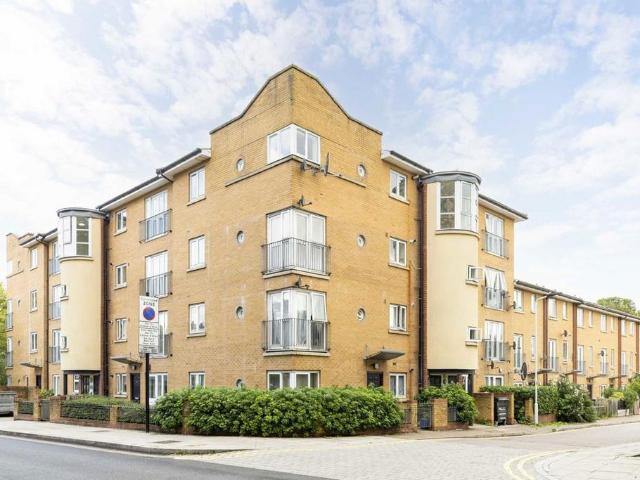 Lavington Close, London E9 2 bed flat to rent £2,500 pcm £577 pw