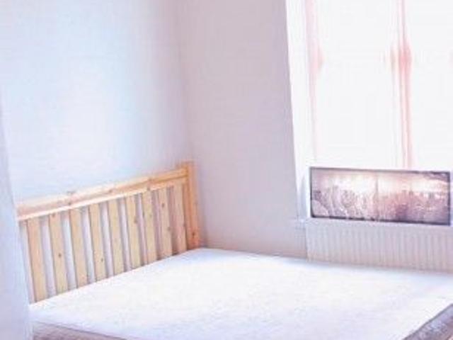 Lavish student rooms in Huddersfield at a low price