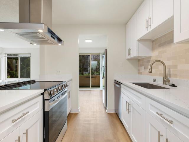 Lawton Park Villas One month free 2 Bed / 2 Bath Space to Live, Room to Breathe, All Yours. Magnolia