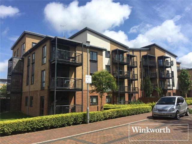 Lawford Court, Grade Close, Elstree. 2 bed apartment to rent £1,750 pcm £404 pw