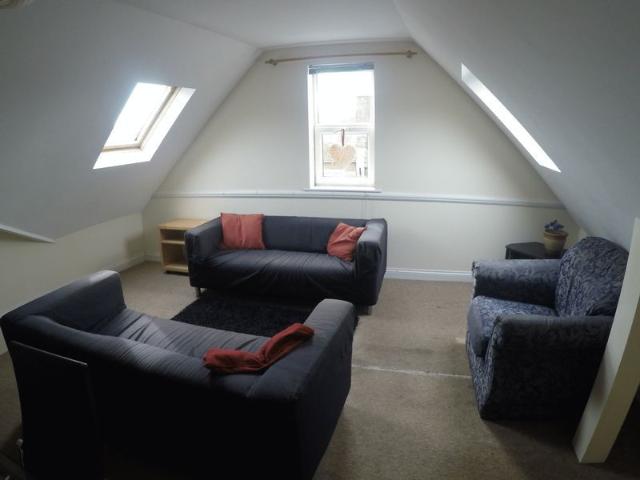 Lawford Rise, Wimborne Road, Winton, Bournemouth BH9, 4 bed flat to rent, £1,450 pcm | PrimeLocation