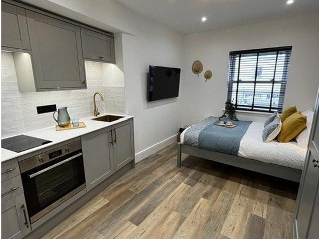Lawford Road, Rugby CV21, Room to rent, £925 pcm | PrimeLocation