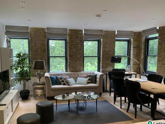 Lawn Lane, London, 2 Bedroom Apartment