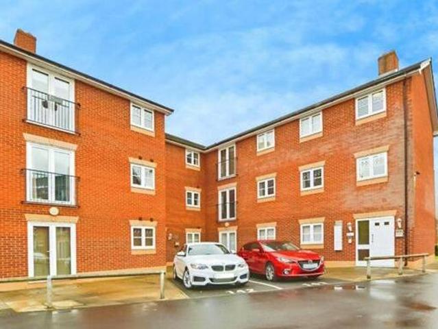 Lawnhurst Avenue, Wythenshawe, 2 Bedroom Flat