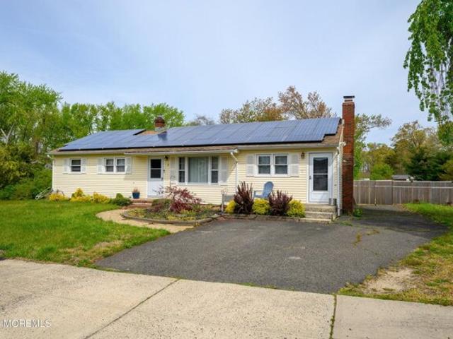 Lawrence Ave, Howell, Home For Sale
