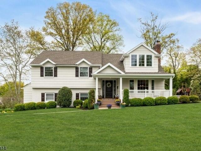 Lawrence Ave, Westfield, Home For Sale