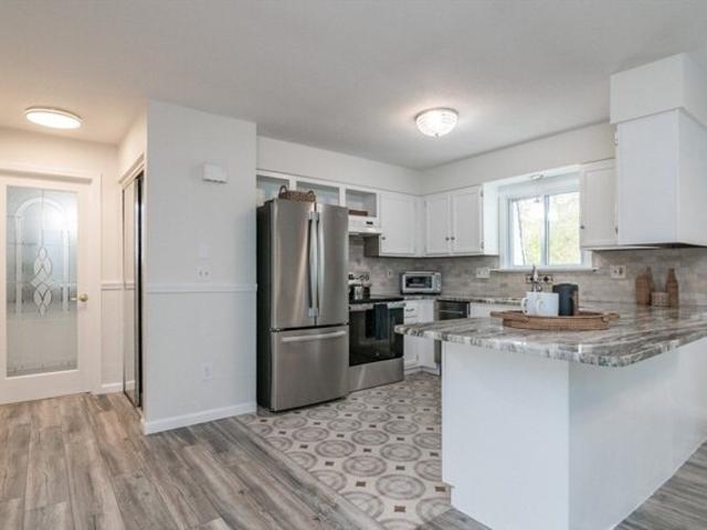 Lawrence Ave Unit C, South Hadley, Condo For Sale
