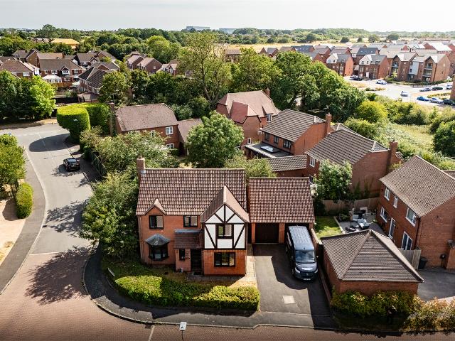 Lawrence Close, Glebelands, Leicester LE4, 4 bed detached house to rent, £1,750 pcm | PrimeLocation