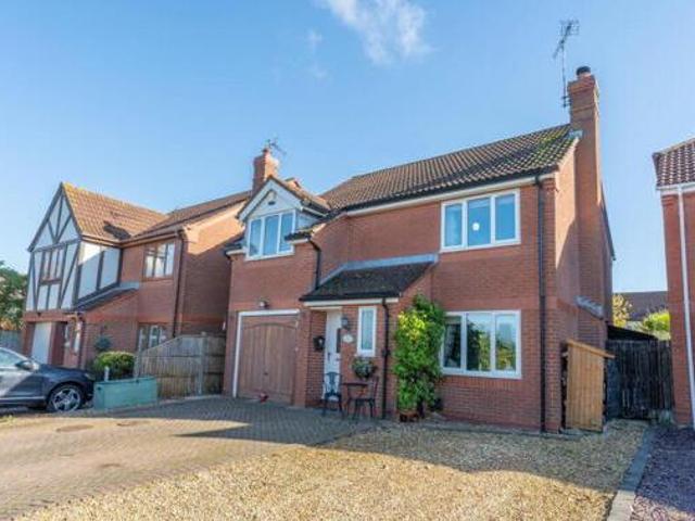 Lawrence Close, Glebelands, 4 Bedroom Detached