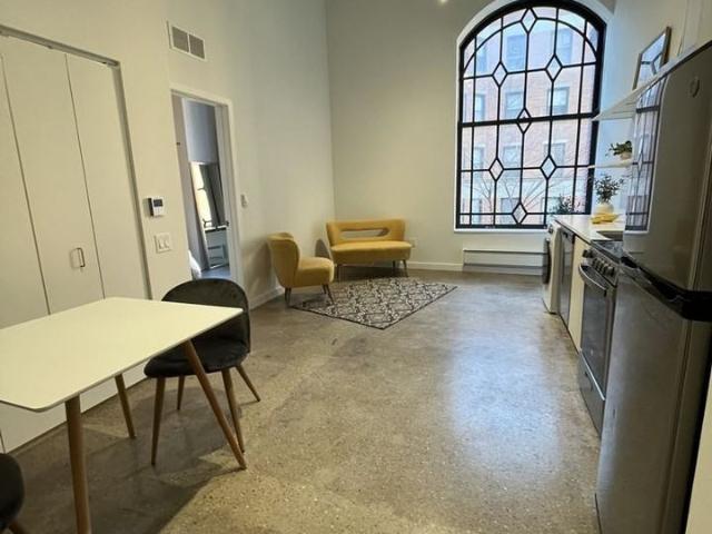 Lawrence Lofts Studio Apartment for Rent at 1049 W Lawrence Ave, Chicago, IL 60640 Uptown