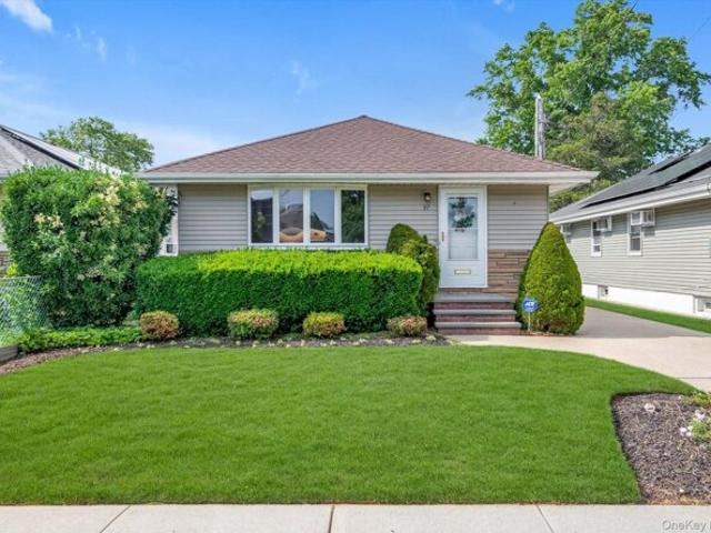 Lawrence Rd, Hempstead, Home For Sale