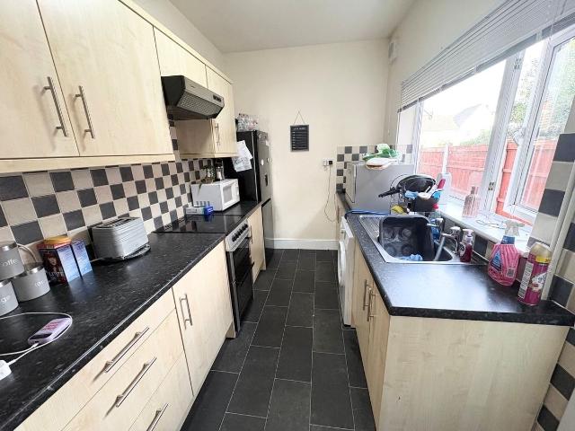 Lawrence Street, Nottingham NG10, 3 bed semi detached house to rent, £950 pcm | PrimeLocation