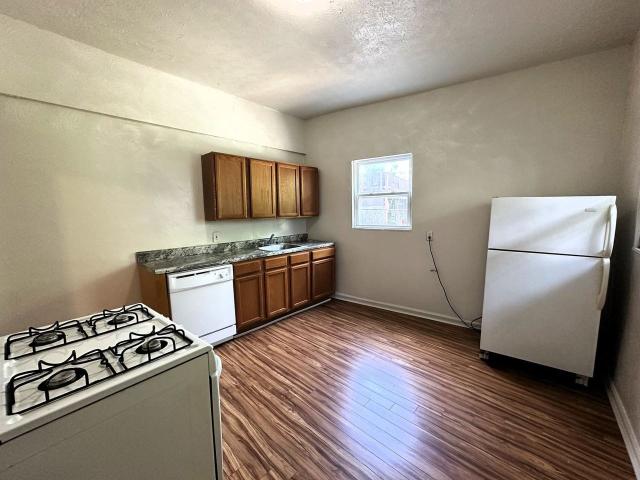 Lawrenceville 2 Bedroom Apartment for Rent at 516 Mccandless Ave, Pittsburgh, PA 15201 Upper Lawrenceville