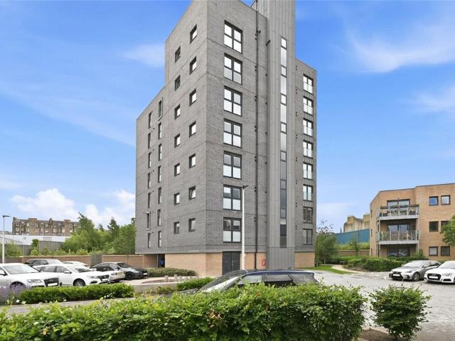 Lawrie Reilly Place, Edinburgh, EH7 1 bed apartment to rent £1,150 pcm £265 pw