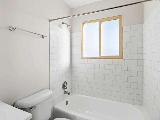 Lawson Arms Apartments 1 Bedroom Apartment for Rent at 1032 Duluth St, St. Paul, MN 55106 Payne Phalen