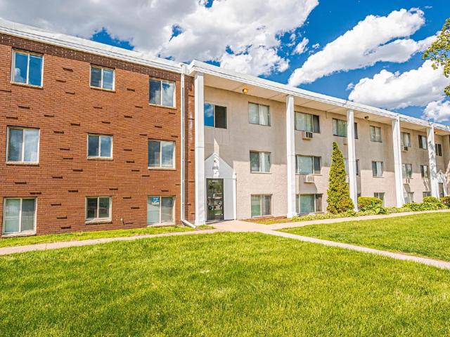 Lawson Arms Apartments 2 Bedroom Apartment for Rent at 1032 Duluth St, St. Paul, MN 55106 Payne Phalen