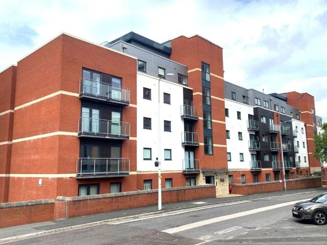 Lawson Street, Preston PR1, 2 bed flat to rent, £900 pcm | PrimeLocation