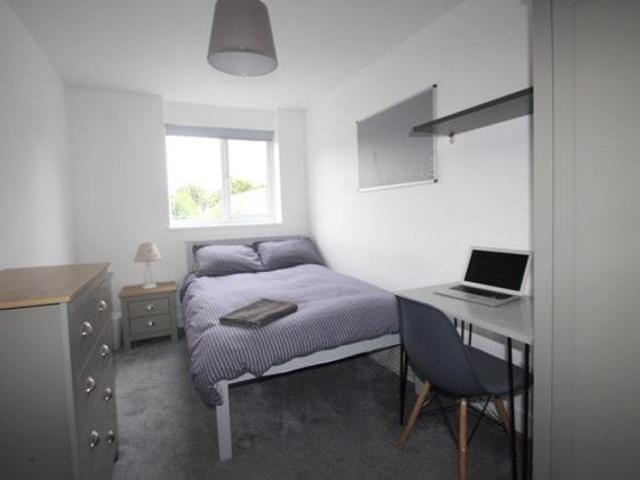 Lawson Road, Hampshire PO5 7 bed house to rent £3,950 pcm £912 pw