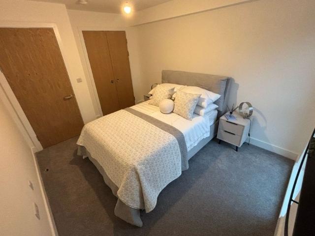 Laxton Court