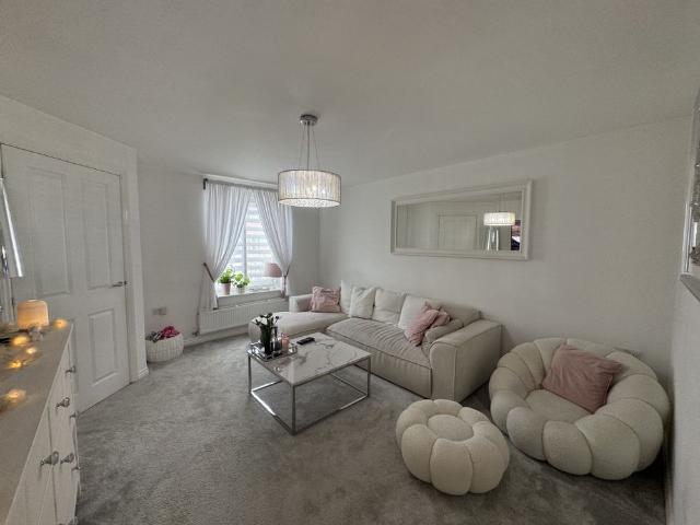 Laxton Road, Aylesbury, Berryfields