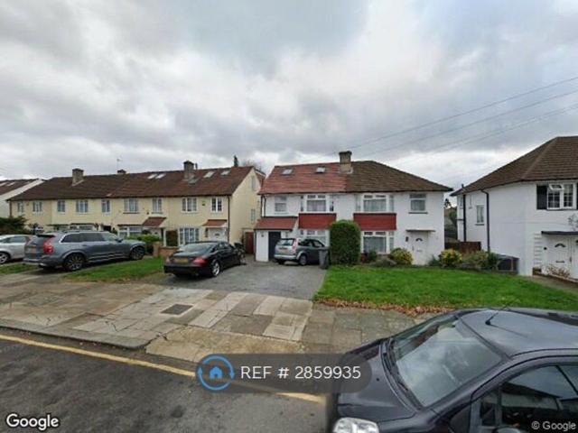 Layfield Crescent, London NW4, Room to rent, £900 pcm | PrimeLocation