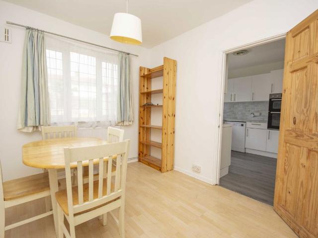 Layfield Crescent, London NW4, 3 bed terraced house to rent, £3,000 pcm | PrimeLocation