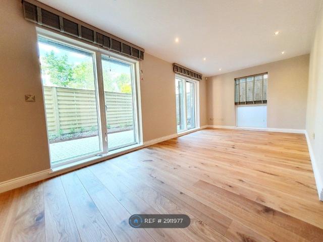Layla Court, London N19, 2 bed flat to rent, £2,800 pcm | PrimeLocation