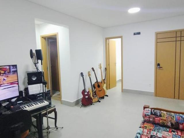 Lazer completo, dois dormitórios sendo 1 suíte
