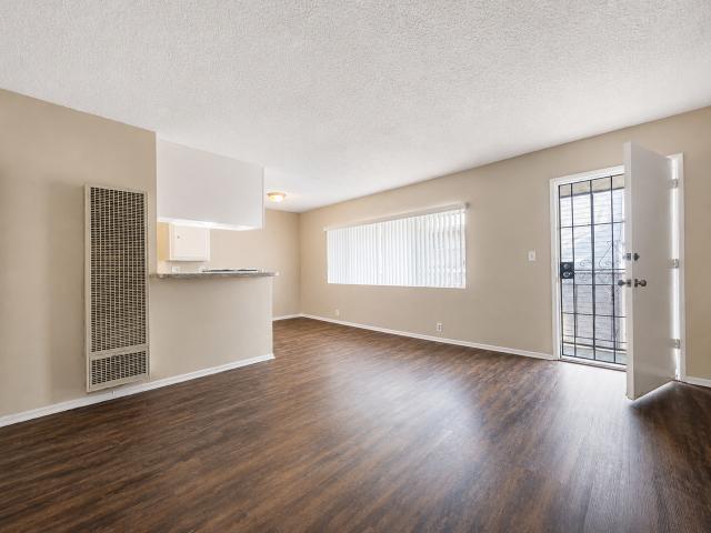 LB1600 Orizaba 2 Bedroom Apartment for Rent at 1600 Orizaba Ave, Long Beach, CA 90804 Lee School