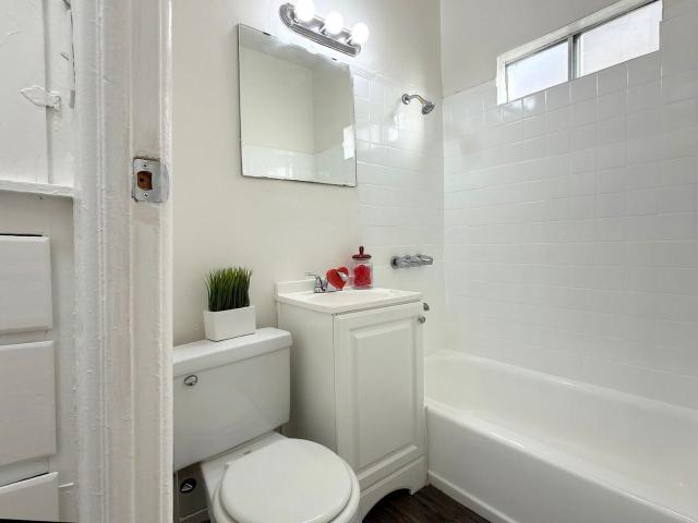 LB1045 1 Bedroom Apartment for Rent at 1045 Saint Louis Ave, Long Beach, CA 90804 Central Long Beach