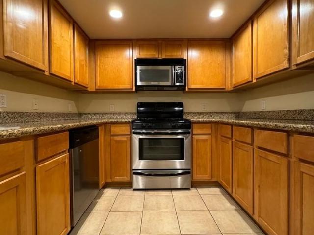 L'Gallia Studio City Apartments 2 Bedroom Apartment for Rent at 4236 Arch Dr, Los Angeles, CA 91604 Studio City
