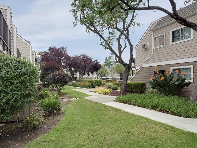 Le Parc 1 Bedroom Apartment for Rent at 440 N Winchester Blvd, Santa Clara, CA 95050