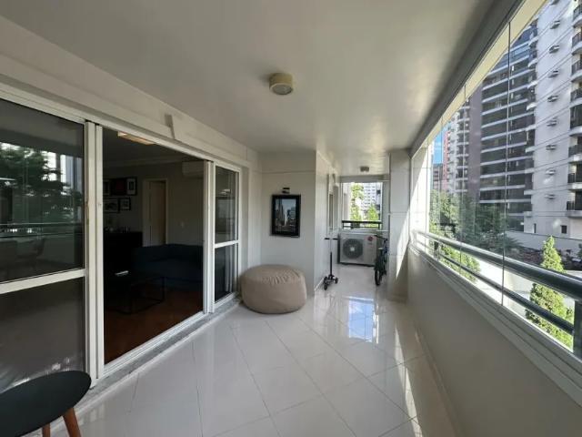 Le Quartier Moema Apto 3 dorms 1 suíte 2 vagas 107m²