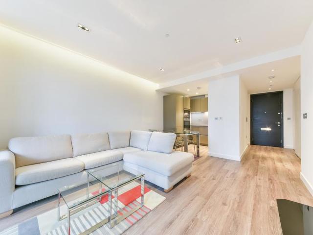 Leman Street, Aldgate, London, E1 1 bed flat to rent £3,250 pcm £750 pw