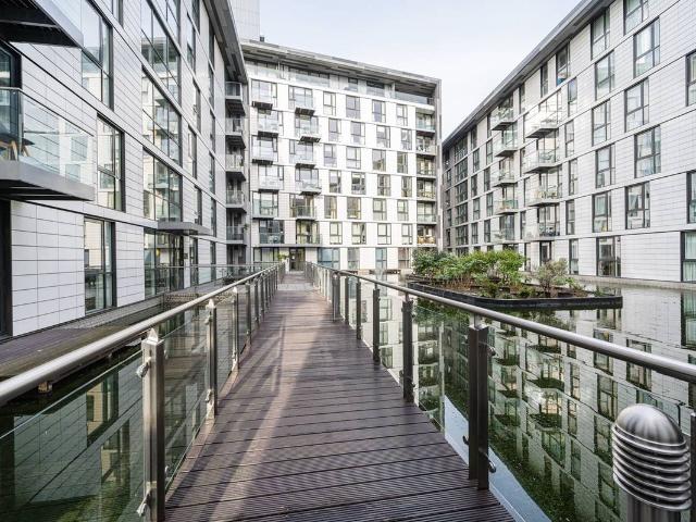 Leman Street E1, Tower Hamlets, London, 1 bed flat to rent, £2,300 pcm | PrimeLocation