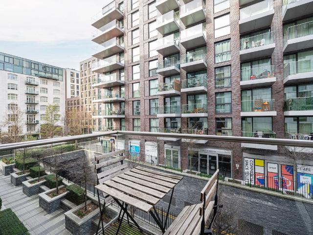 Leman Street E1, Tower Hamlets, London, 1 bed flat to rent, £3,250 pcm | PrimeLocation