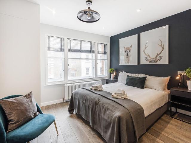 Leman Street, London E1 Studio to rent £5,482 pcm £1,265 pw