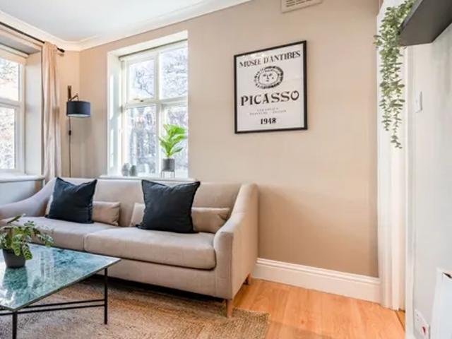 Leman Street, St. George in the East, London, E1 8GH, United Kingdom | 1 bed apartment for rent #166100405 | Rentberry