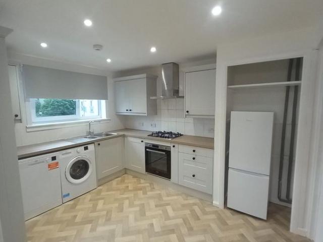 Lemon Place, City Centre, Aberdeen AB24, 3 bed flat to rent, £950 pcm | PrimeLocation