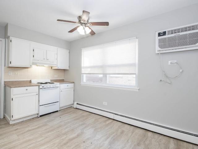 Lemont State Street Apartments 2 Bedroom Apartment for Rent at 1001 State Street, Lemont, IL 60439