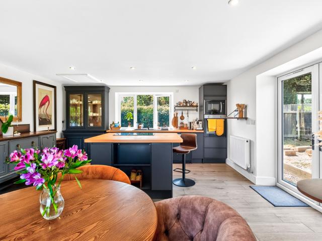 Lemore Bungalow is an individual, fully furnished two bedroom bungalow enjoying a peaceful rural setting, enclosed garden and extensive parking along a quiet driveway near Eardisley. To Let £1,350pcm