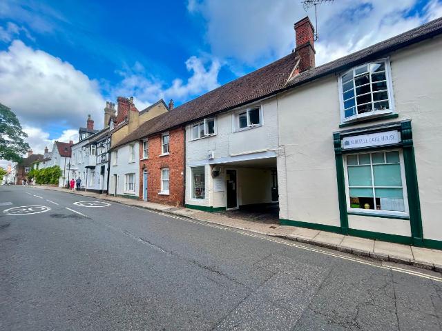 Lenten Street, Alton GU34, 1 bed maisonette to rent, £1,200 pcm | PrimeLocation